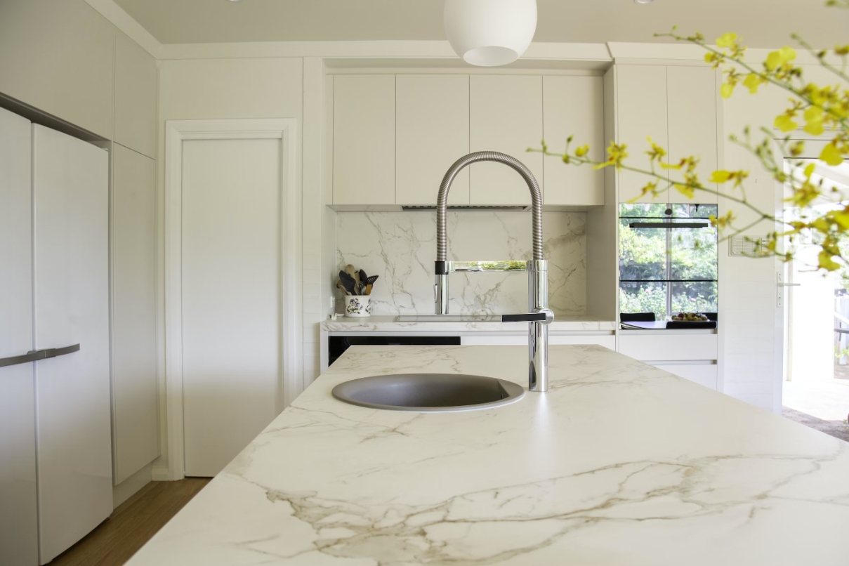Marble Effect Worktops | Kitchen & Bathroom Worktops | SMG